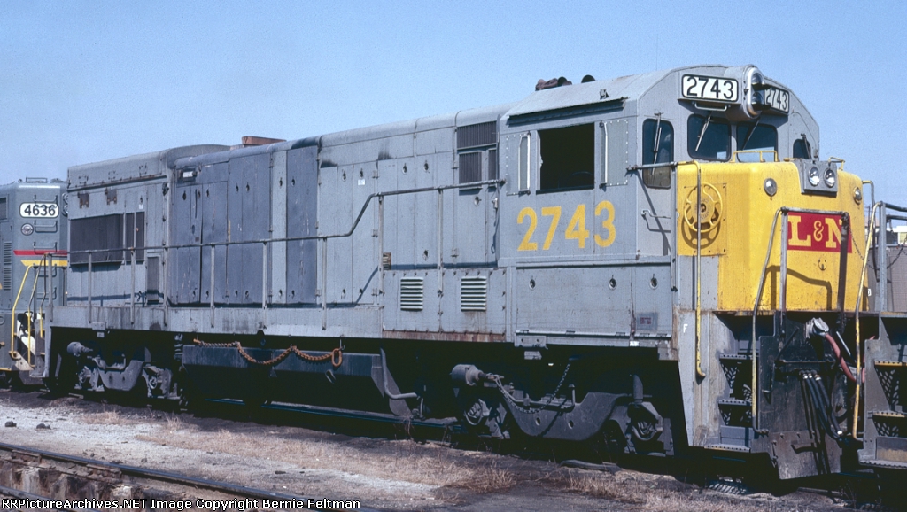 Louisville & Nashville U23B #2743,